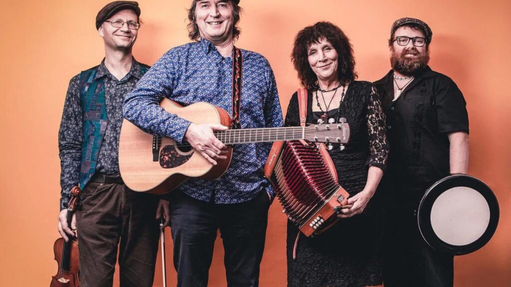 The Best Traditional Irish Bands and Musicians